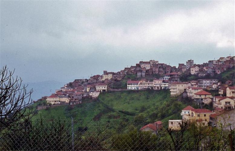 Kabylia: Between Colonial Myths and Algerian Realities