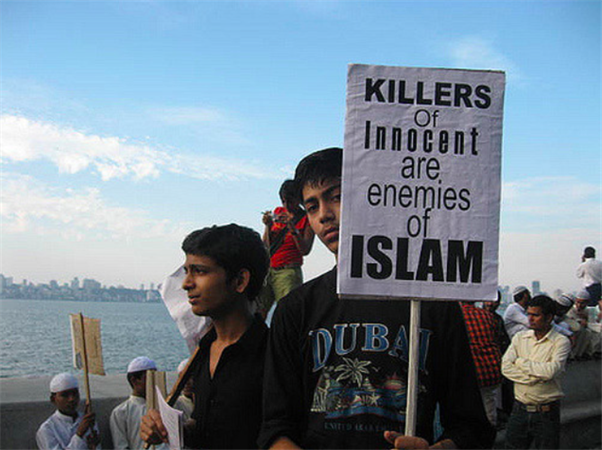 Critical Currents in Islam Media Roundup (December 12-18)